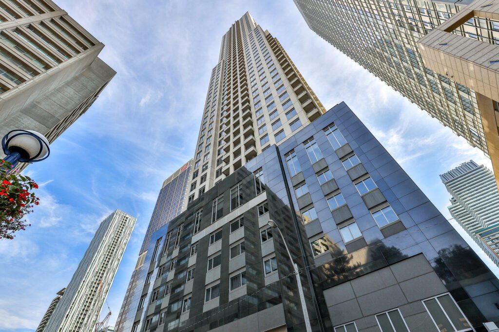 35 Balmuto St #1910 | David Batori